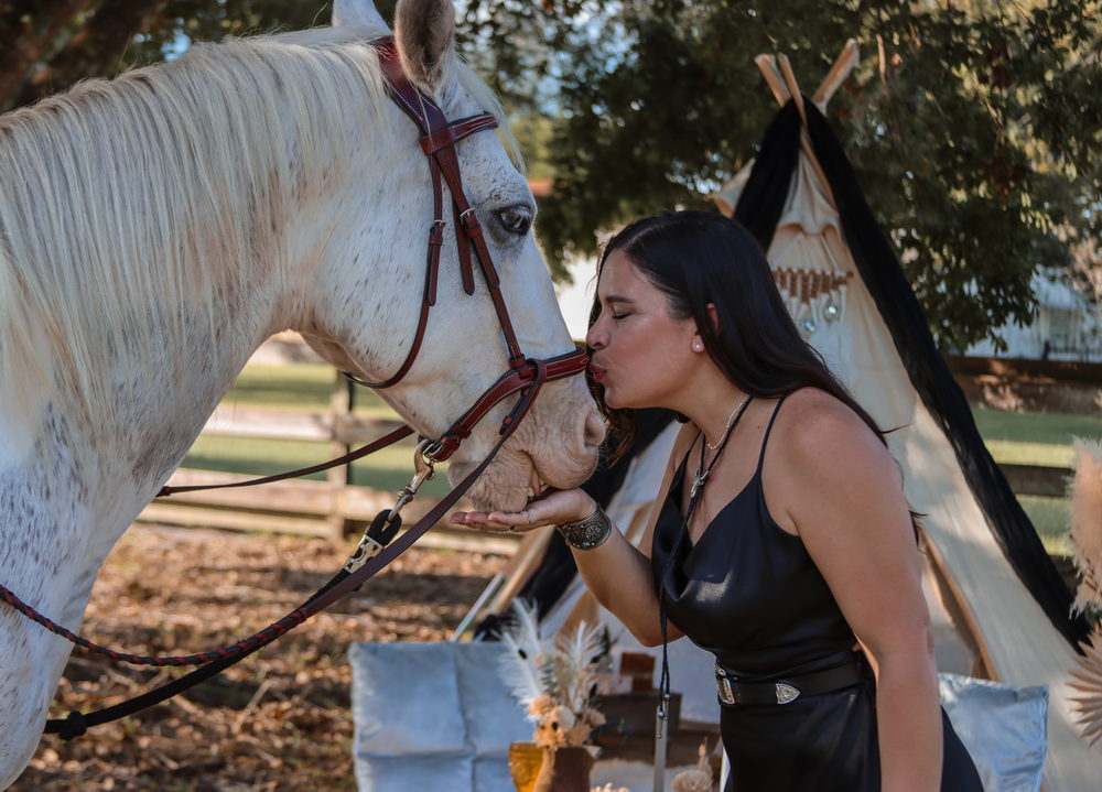 Personalized Horseback Photography Experience in Orlando